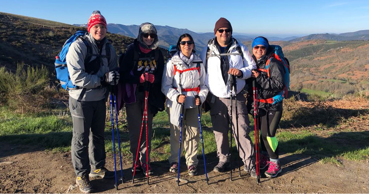 Pai, mãe, filhas e genro viajaram para a Espanha com o S3 da Signa ...